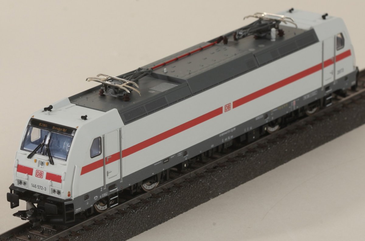 Märklin 37449 E-Lok BR 146.5, IC-Farben, DB AG,VI, 379,00