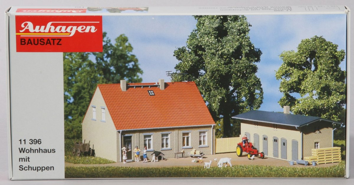 Auhagen 11396 Wohnhaus mit Schuppen, 31,00