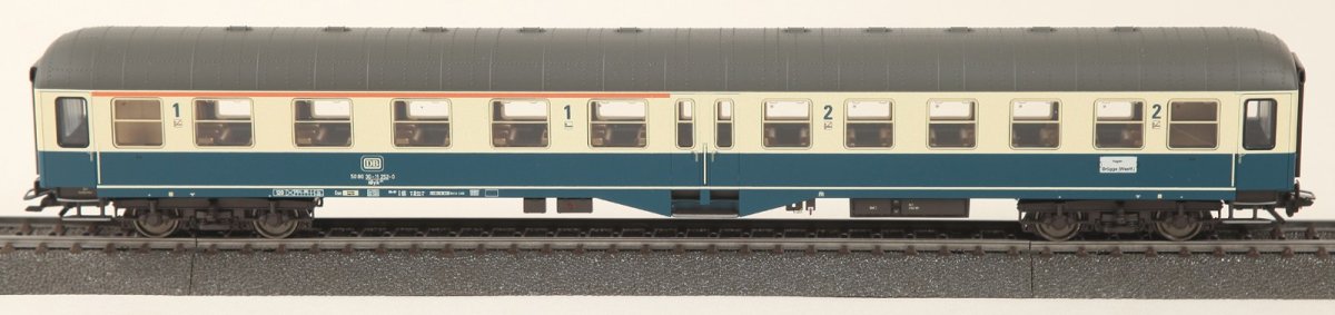 Märklin 43125 Eilzugwagen ABylb 411 DB, Ep. IV, 87,95