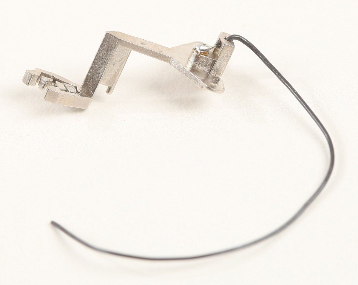 Trix 31335604 Stromführende Kupplung für Minitrix, 10,00